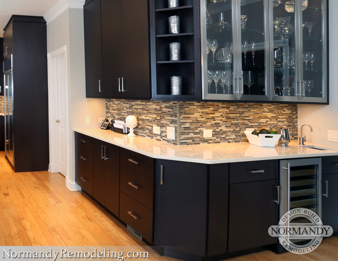 Adding a Wet Bar into Your Home Renovation